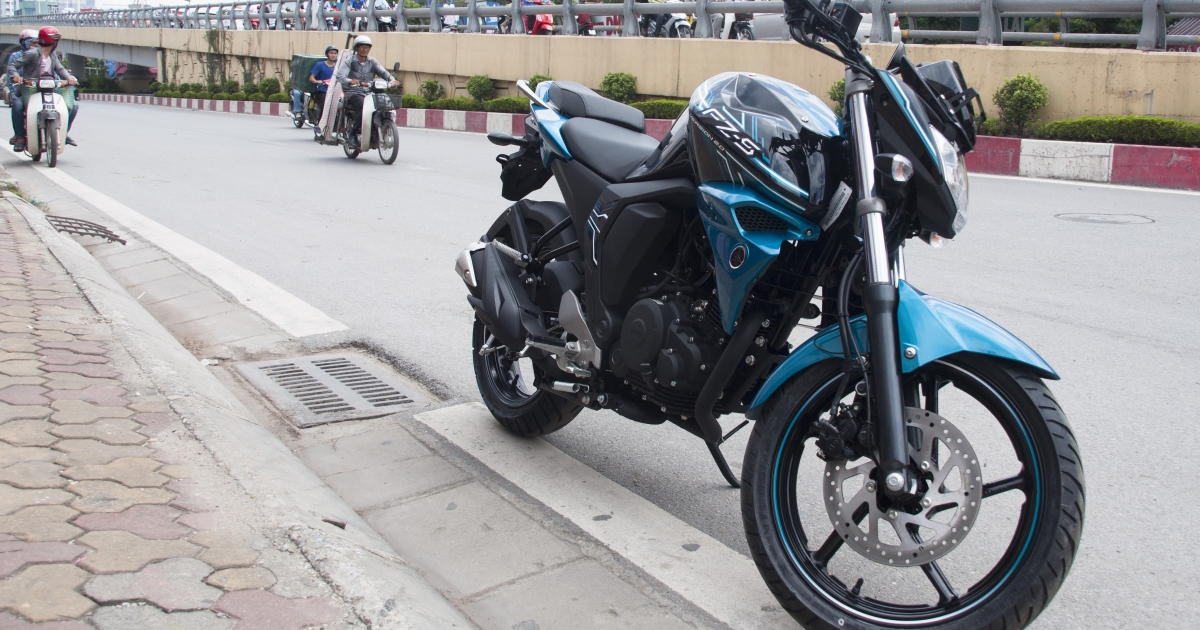 Yamaha FZ-S 2.0 : Xe châu Á, cốt cách châu Âu - Tinmoi