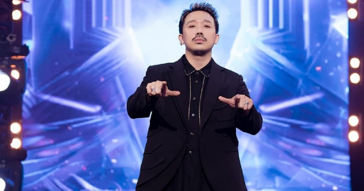 Ngoại hình khác lạ của MC Trấn Thành tại Rap Việt mùa 3 khiến CDM bàn ...