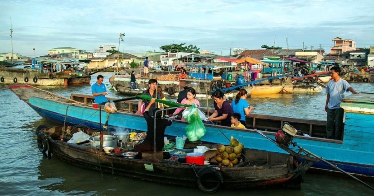 Chợ duy nhất ở Việt Nam tên gọi là bộ phận trên cơ thể, hình thức bán ...