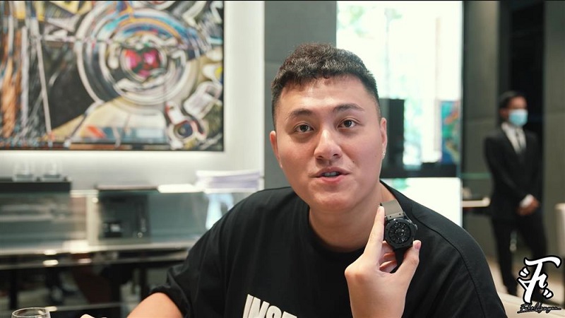 Fabo Nguyễn - thiếu gia nhà ông trùm điện tử khoe đồng hồ nạm kim cương ...