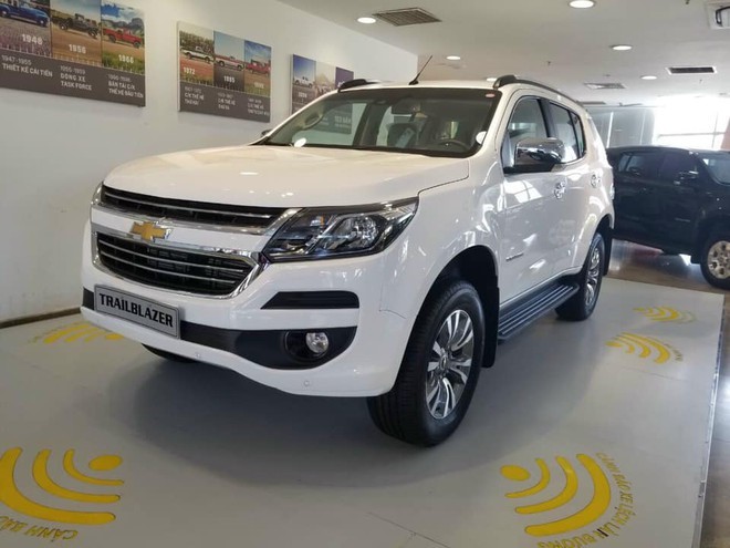 Chevrolet Trailblazer tiếp tục xả hàng giảm giá giá cực 'sốc' tại Việt ...