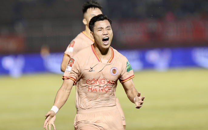 Lộ danh tính nửa kia xinh đẹp 'như hoa như ngọc' của hậu vệ Vũ Văn Thanh - Tinmoi