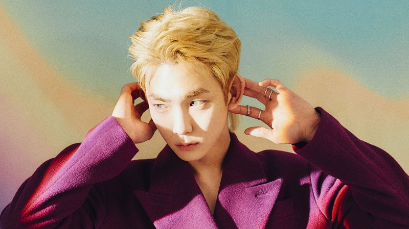 Món quà đặc biệt từ SHAWOL mà Key (SHINee) mang bên mình 10 năm không ...