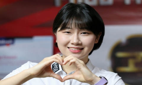 'Thiên thần billiards' Lee Mirae gây sốt với nhan sắc xinh đẹp trong ...