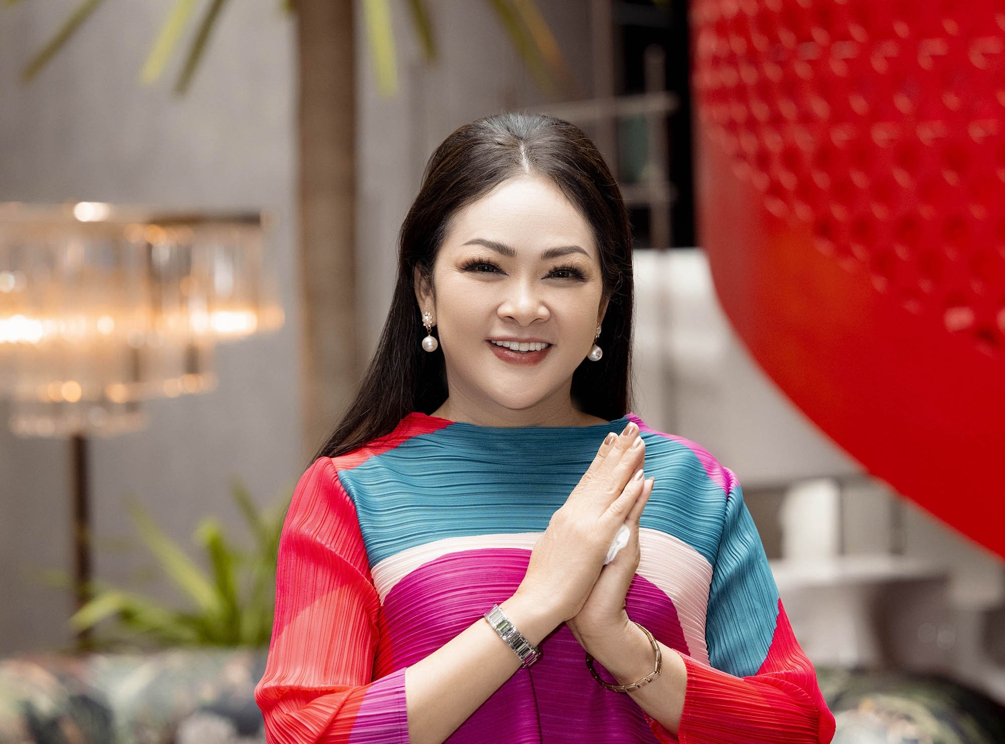 Ca sĩ Như Quỳnh báo tin vui, liên tục lập kỷ lục, CDM rần rần chúc mừng - Tinmoi